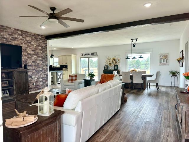 346 Old Buggy Road