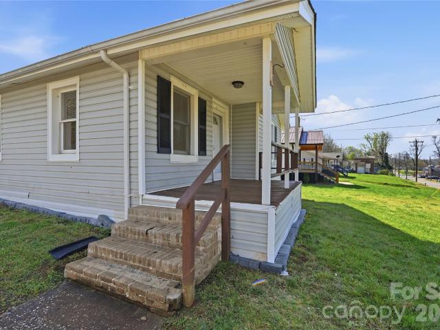 346 N Cleghorn St, Rutherfordton, NC 28139 | MLS #4360