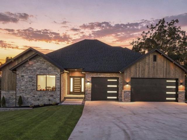346 Sunset Dr, Saddlebrooke, MO 65630