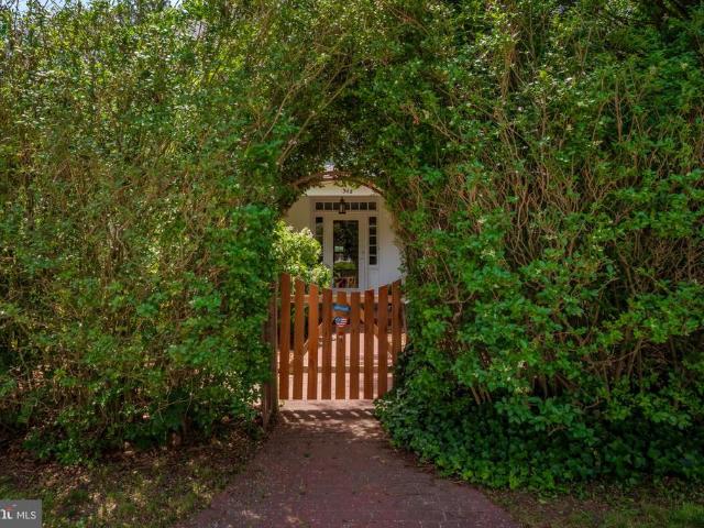 346 Rosemary Avenue