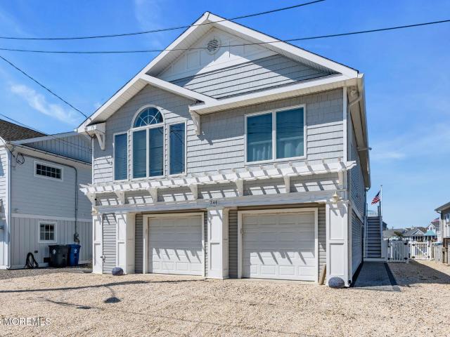 346 W Bayview Drive