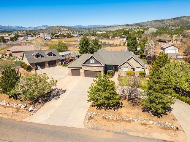 346 W Canyon Trails Dr, Dammeron Valley, UT 84783