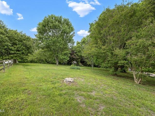 346 W Hills Dr, Mosheim, TN 37818