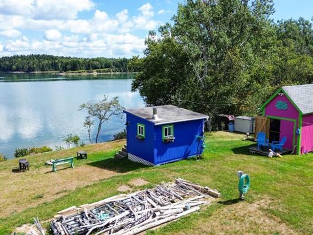 346 W Kennebec Rd, Machias, ME 04654