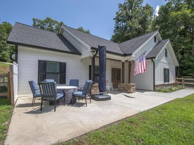 346 Woodland Ln, Hayesville, NC 28904
