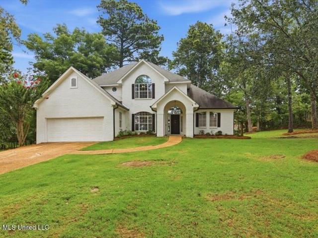 346 Woodlands Dr, Brandon, MS 39047