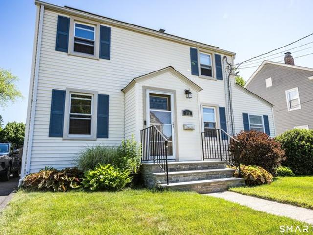 346 Woodstock Ave, Stratford, CT 06614