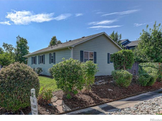346 Wadsworth Circle