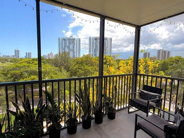3475 N Country Club Dr Apt 603, Aventura, FL 33180