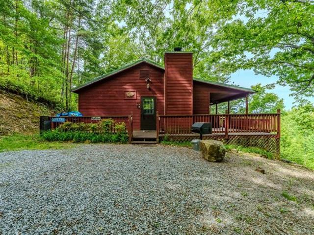 3476 Bear Mountain Ln, Sevierville, TN 37876