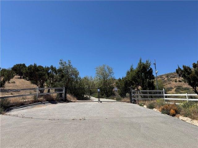 34773 Shady Lane Rd, Agua Dulce, CA 91390