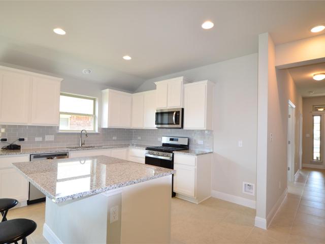 3477 Pauling Loop