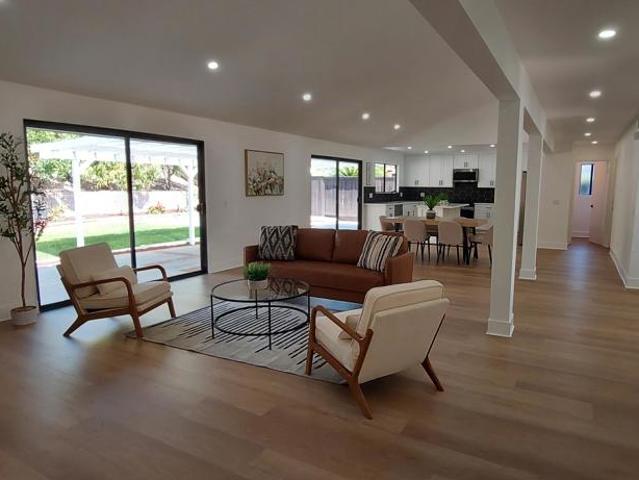 3477 Vicki Court