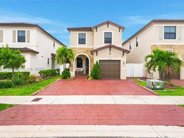 3478 W 110th St, Hialeah, FL 33018