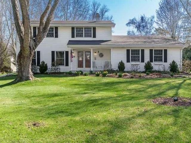3479 Field Crest Ct, Beloit, WI 53511