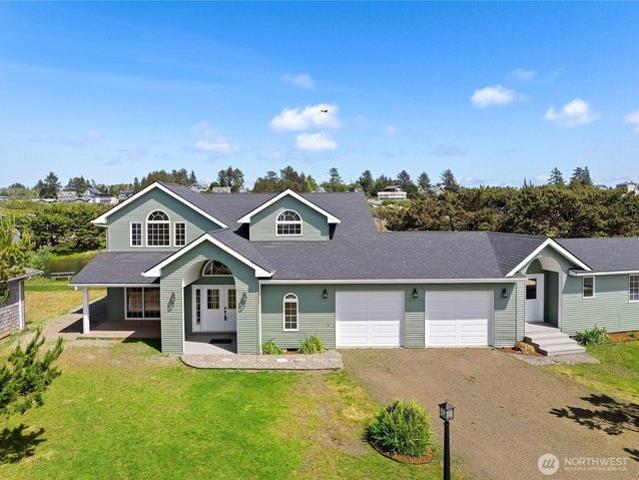 34702 G St, Ocean Park, WA 98640