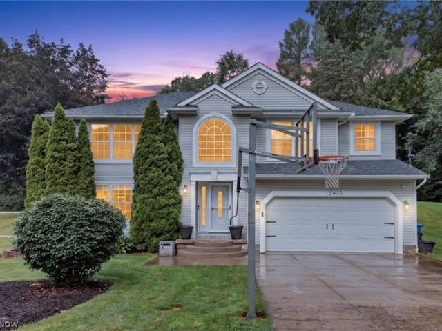 3470 Madora Ave, Green, OH 44319