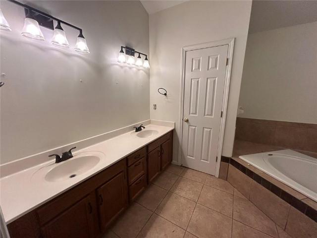 3470 Waters Cove Way