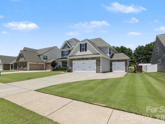 3471 Delaware Dr, Denver, NC 28037