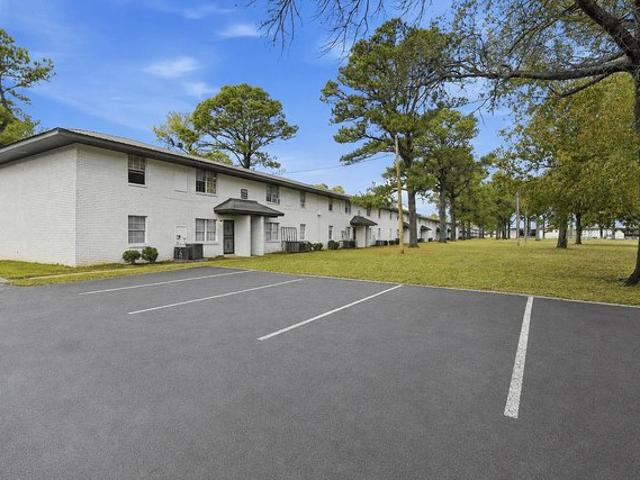 3471 W Briarpark Dr, Memphis, TN 38116