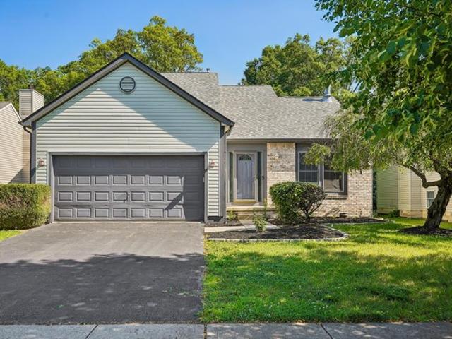 3472 Brook Spring Dr, Grove City, OH 43123