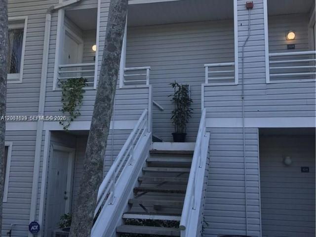 3473 NW 44th St 103, Oakland Park, FL