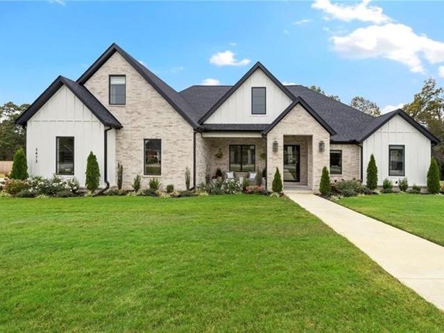 3473 N Sweet Osage Ln, Fayetteville, AR 72704