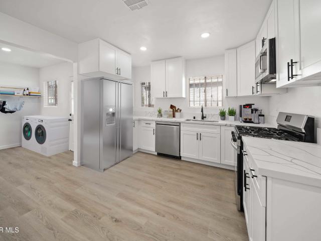 3473 W 63rd St, Los Angeles, CA 90043 | MLS #26001 | Compass