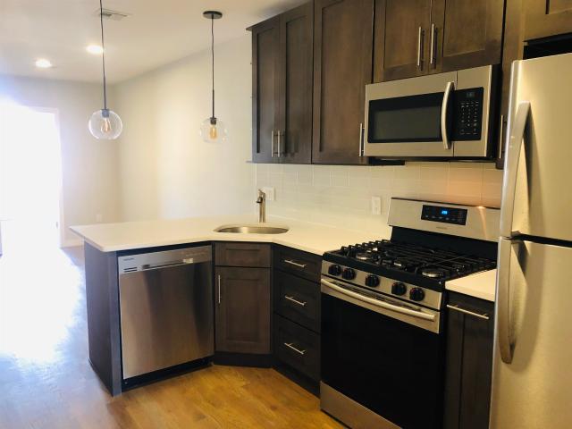 347 7Th St # 5