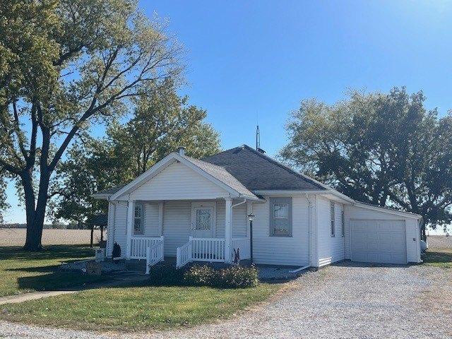 347 County Road 300 N, Sadorus, IL 61872