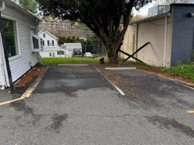 347 E Main St