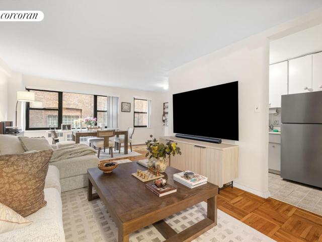 347 East 53rd Street, New York, NY
