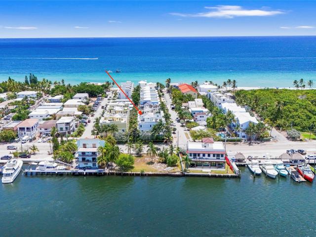 347 Oak St, Unit B1, Hollywood, FL 33019 | MLS #F10514