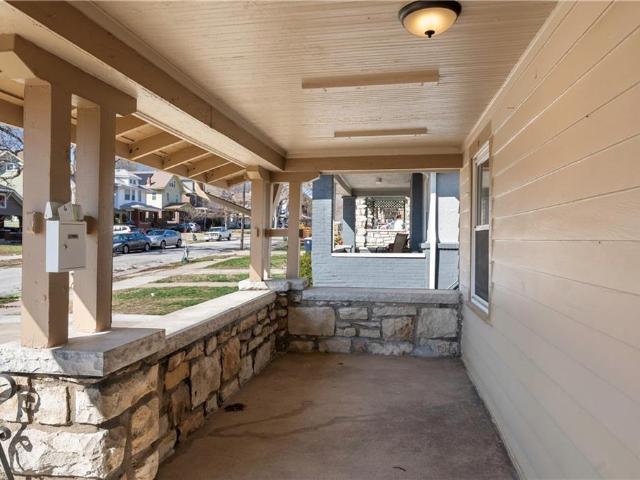 347 Lawn Ave, Kansas City, MO 64124 | MLS #2607 | Compass