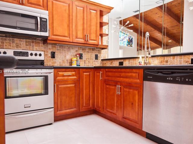 347 Leslie Dr, Hallandale Beach FL 33009 Hallandale Beach