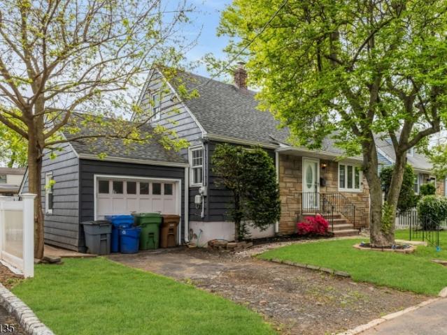 347 Livingston Rd
