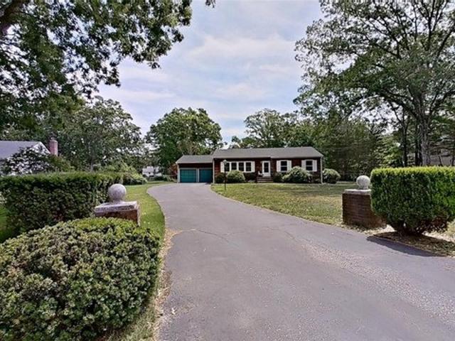 347 Miller Place Rd, Miller Place, NY 11764