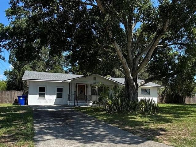 347 S 2nd St, Eagle Lake, FL 33839