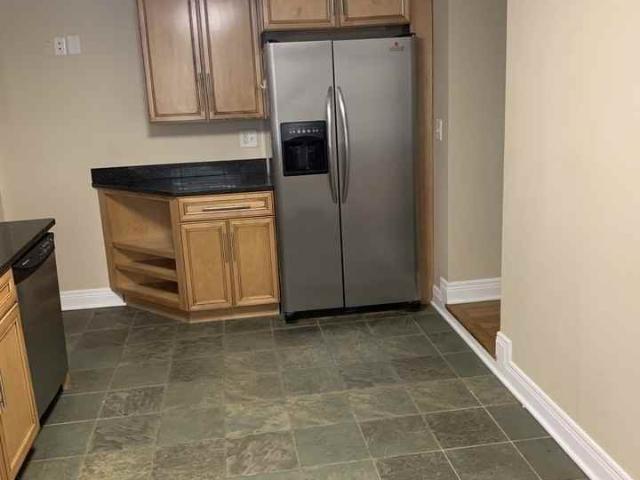 347 S Upper St 2 Bedroom Apartment for Rent at 347 S Upper St, Lexington, KY 40508 Historic South Hill