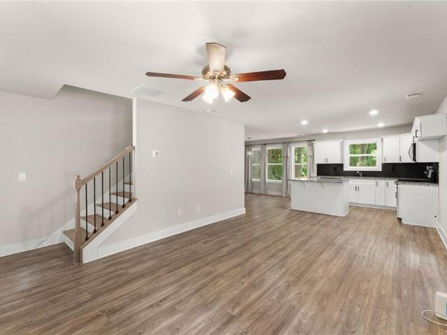 347 Shalloway Drive NE