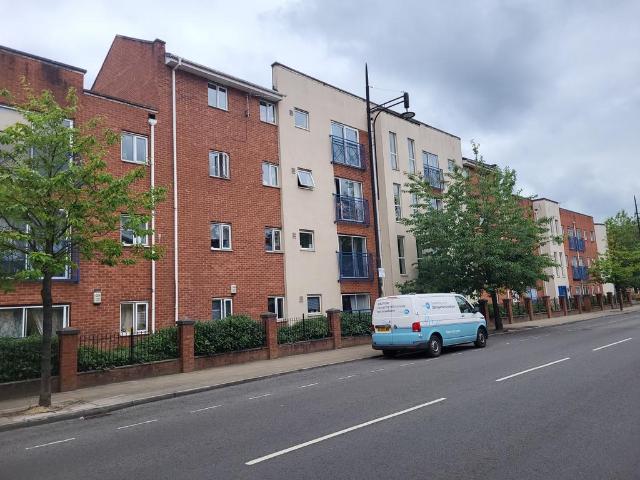 347 Stretford Road, Hulme. 3 bed apartment to rent £1,875 pcm £433 pw