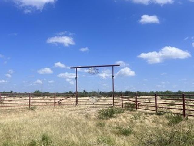 347 Sundown Trl, Eagle Pass, TX 78852