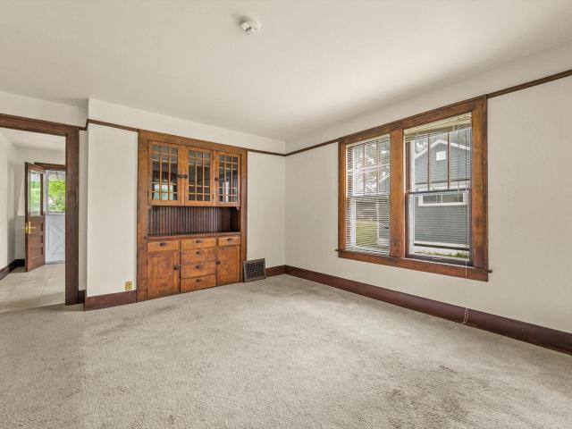 347 Prospect Ave