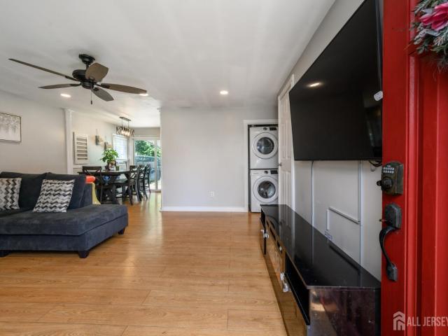 347 Woodruff Avenue