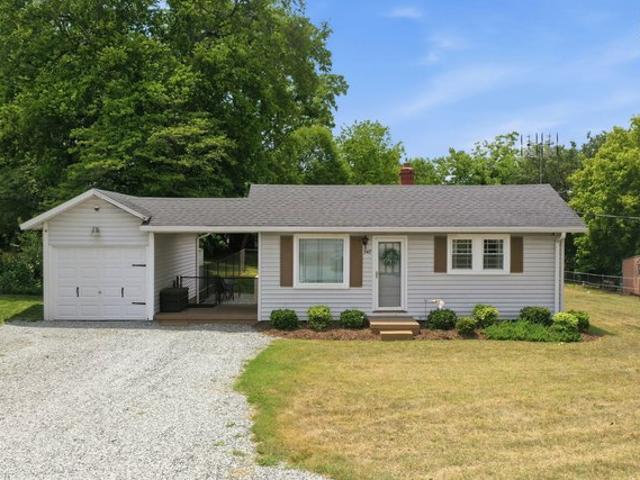 347 Trollingwood Rd, Haw River, NC 27258
