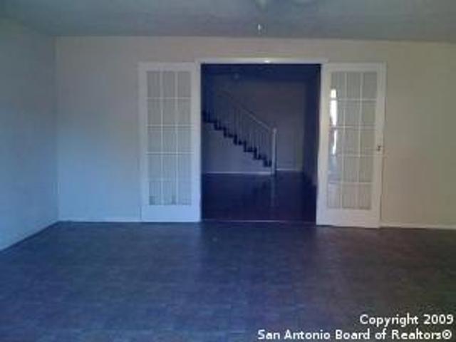 347 Zabra Dr, San Antonio, TX 78227