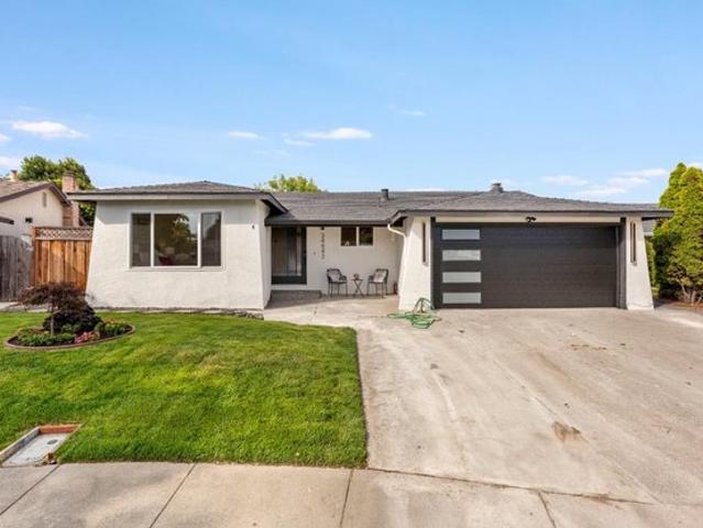 34843 Warwick Ct, Fremont, CA 94555