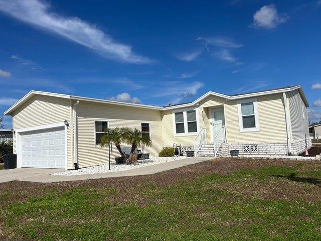 34845 Broad Bill Ln, Zephyrhills, FL 33541