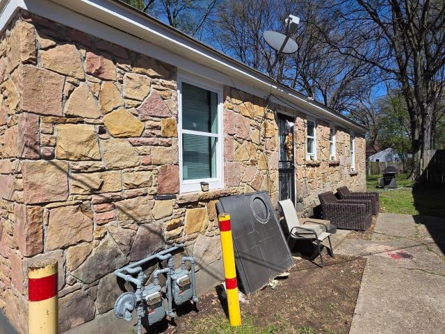 3484 vernon ave