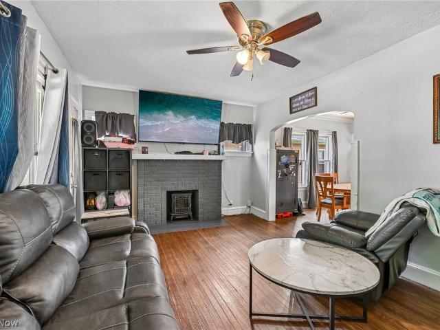 3484 W 120th Street